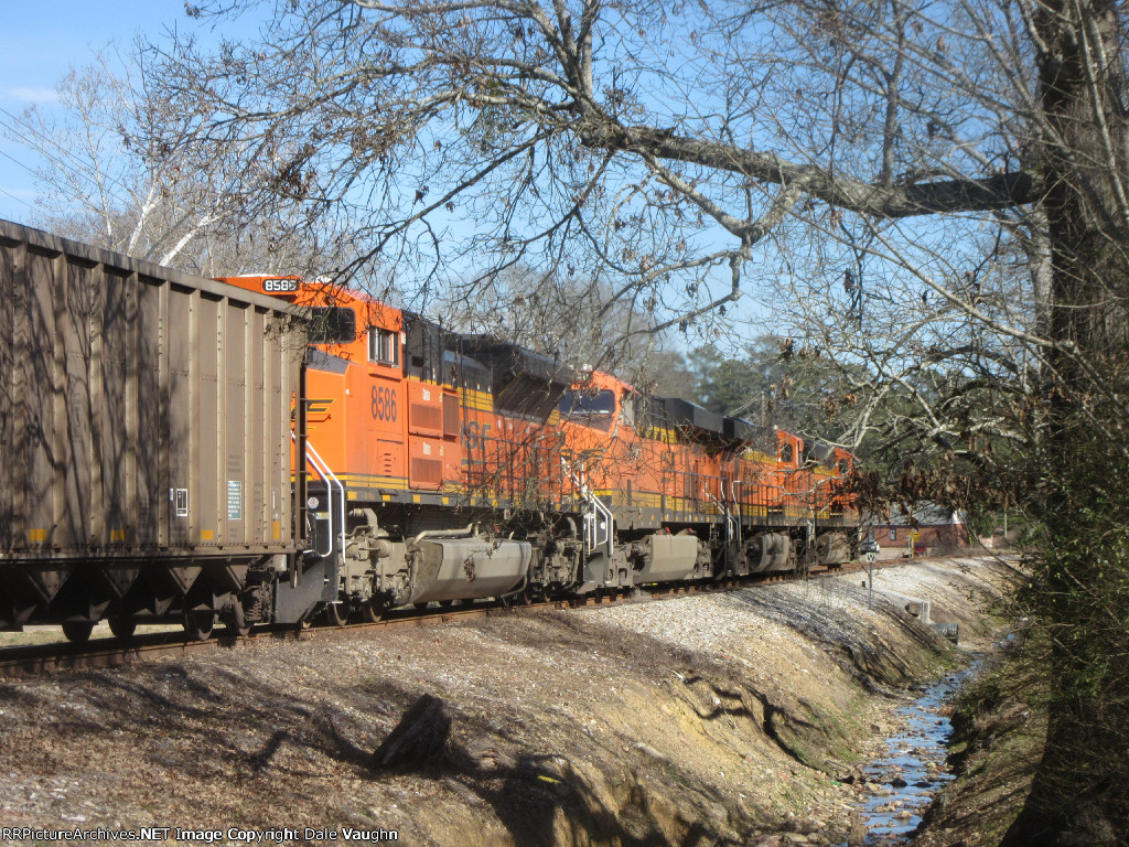 BNSF 8586